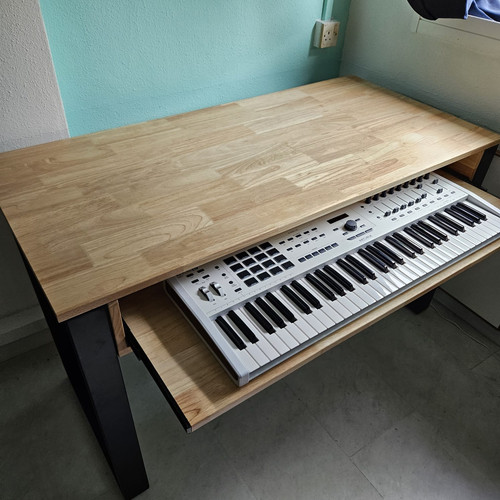 Fixed Height Music Studio Desks with Piano Pullout Tray | My-Desk.Co