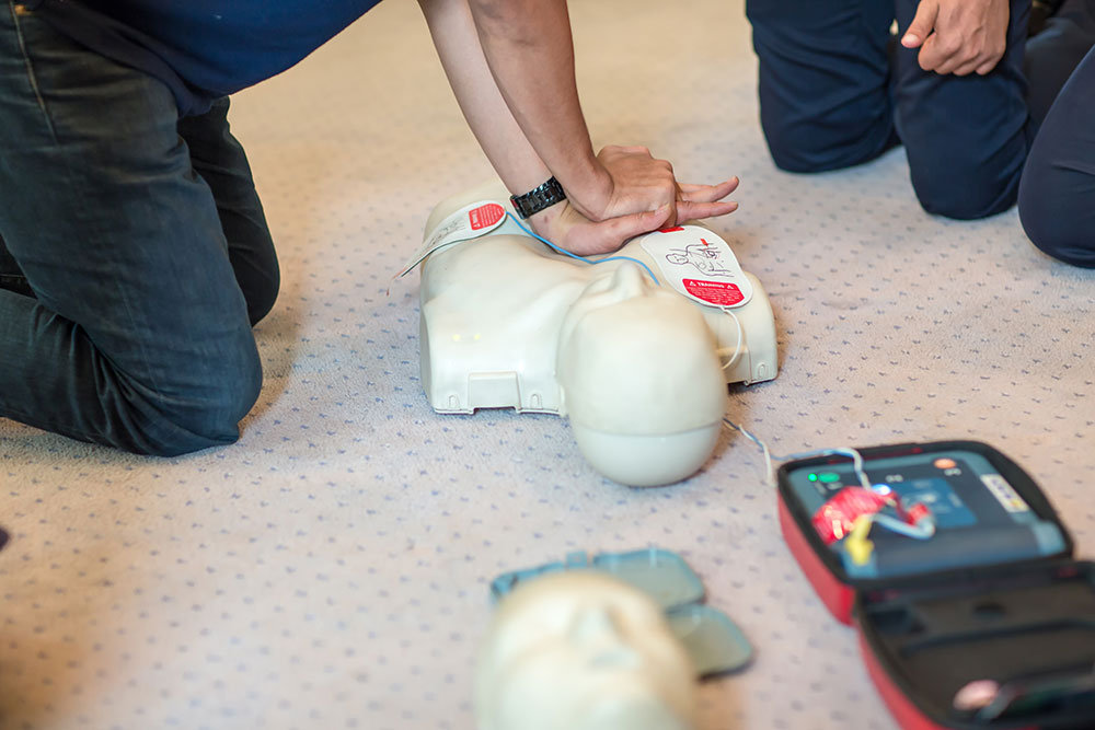 CPR + Safe Use of the AED (defib)
