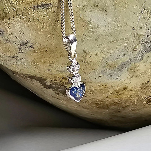 Lilly drop heart | Willow & Co Memorial