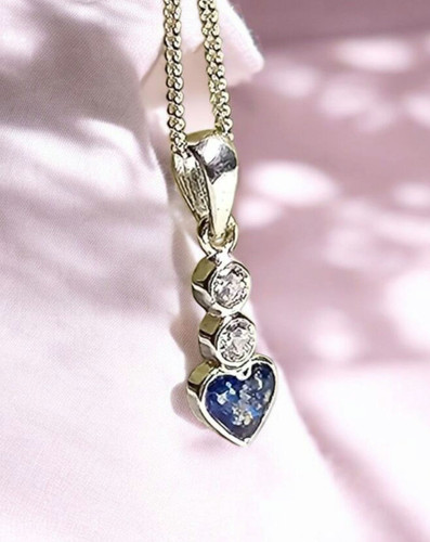 Lilly drop heart necklace | Willow & Co Memorial