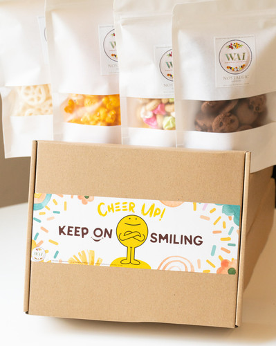 Cheer Up Snack Box | WAI