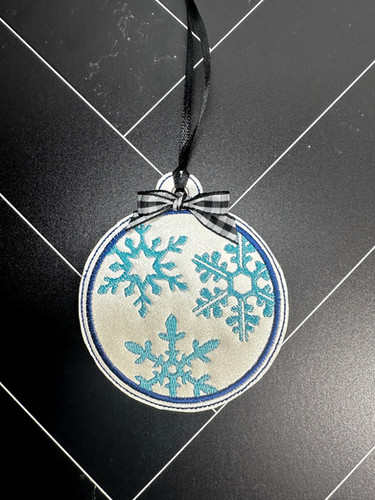 Winter snowflake ornament | Asylum Handicrafts
