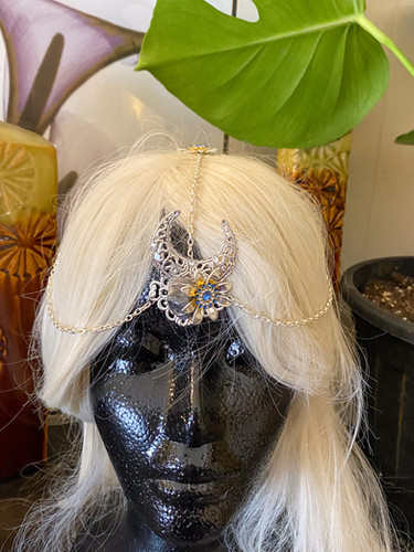 Silver Moon Headpiece | amiradesign