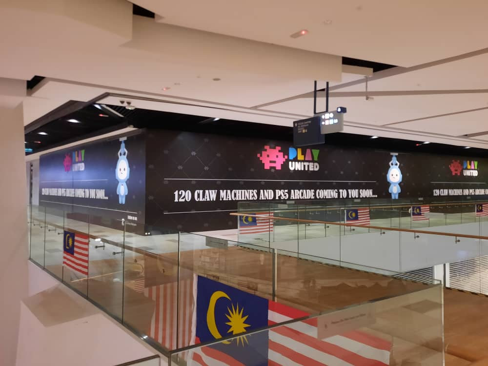 Hoarding & Visual, Play United, MyTown