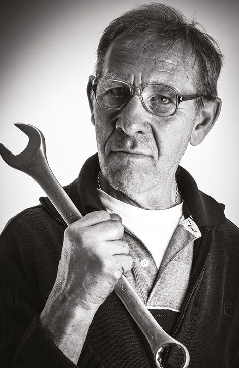 FOCUS ON PHOTOGRAPHY - PETER SMITH