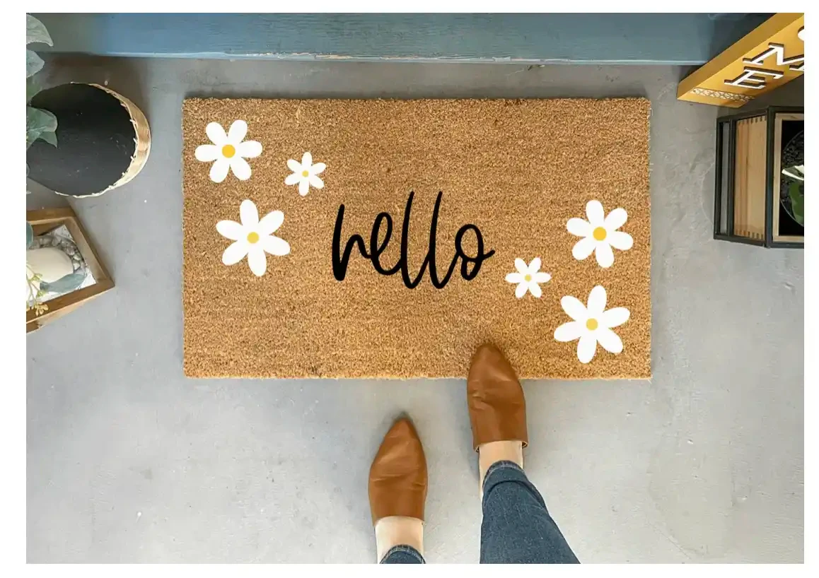 5 Personalized Housewarming Gifts That Every New Home Needs