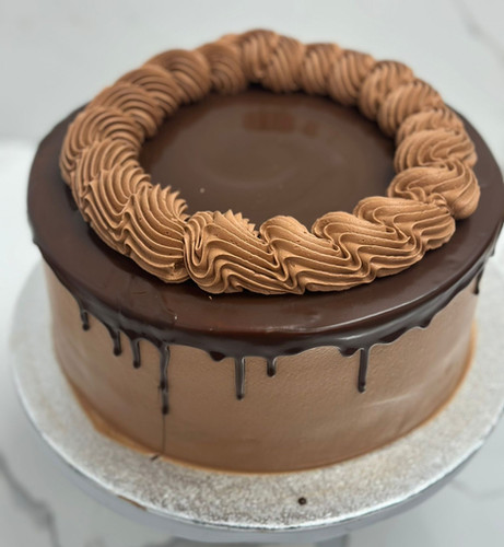 Chocolate Cake | J'ADORE Cakes