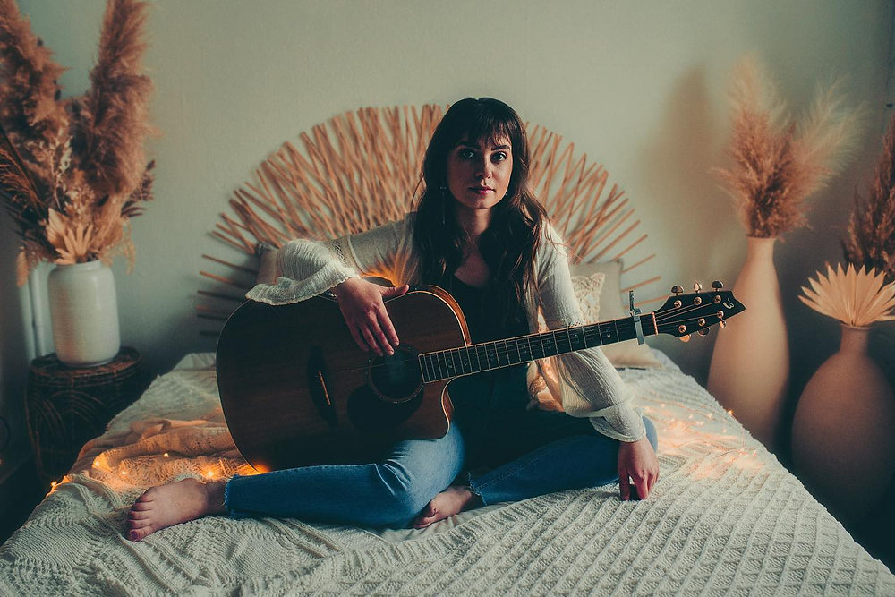 Rising Calgary Singer-Songwriter Justine Giles Has Released New Single ...