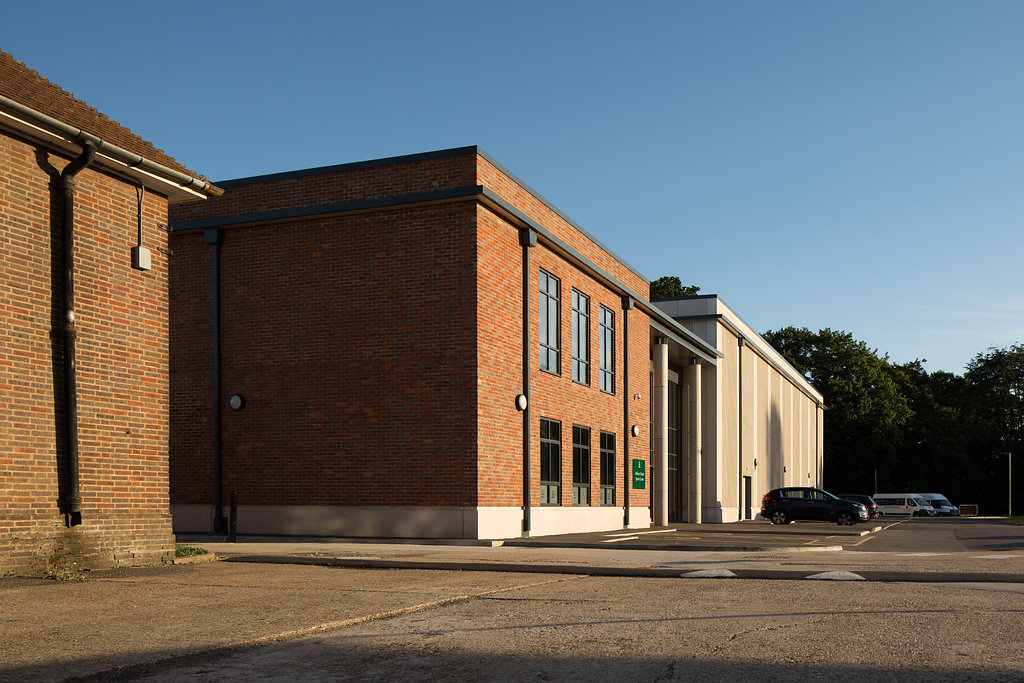 Ashlyns School Sports Hall | tb-website