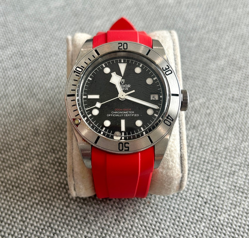 22mm RED Vulcanized Caoutchouc rubber Strap Tudor Black Bay Watches ...