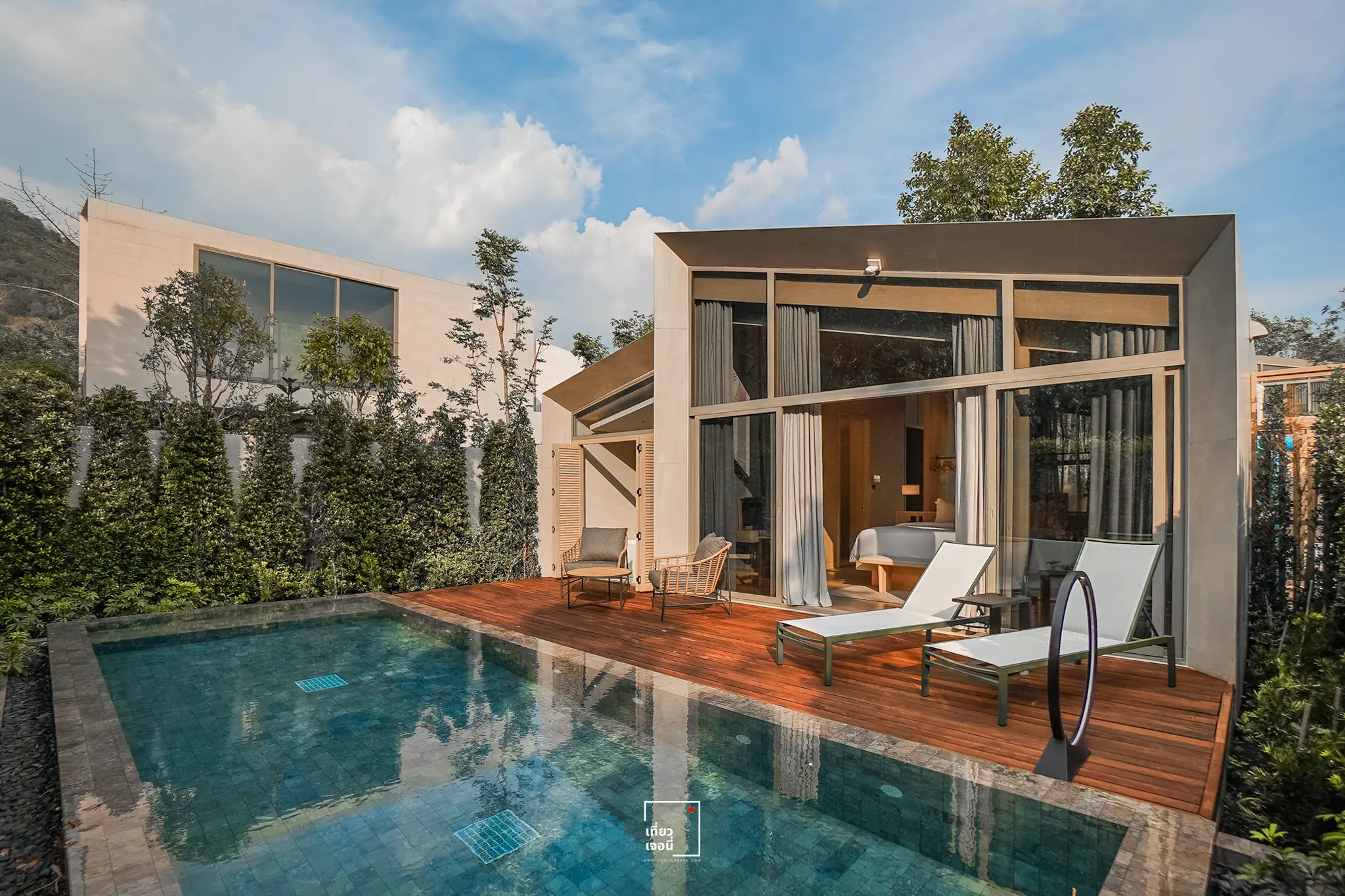 รีวิว MYS Khaoyai โรงแรมเปิดใหม่ล่าสุด ใจกลางเขาใหญ่ พร้อมสระว่ายน้ำลอยฟ้าอะคริลิคใสใหญ่ที่สุดในไทย