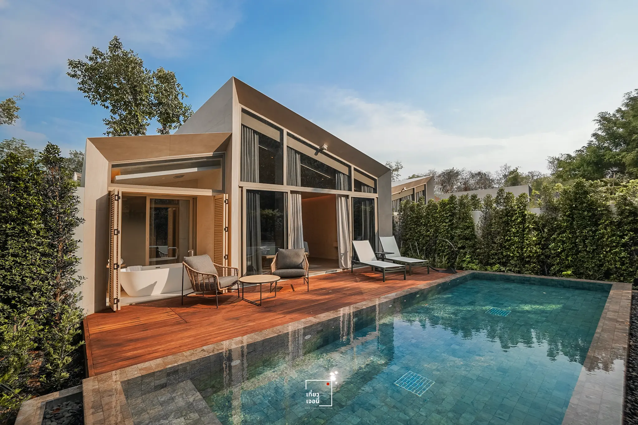 รีวิว MYS Khaoyai โรงแรมเปิดใหม่ล่าสุด ใจกลางเขาใหญ่ พร้อมสระว่ายน้ำลอยฟ้าอะคริลิคใสใหญ่ที่สุดในไทย