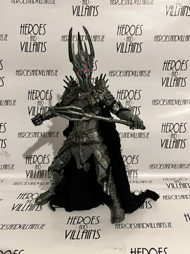 LORD OF THE RINGS DELUXE ELECTRONIC SAURON (TOY BIZ 2002) | Heroes and ...