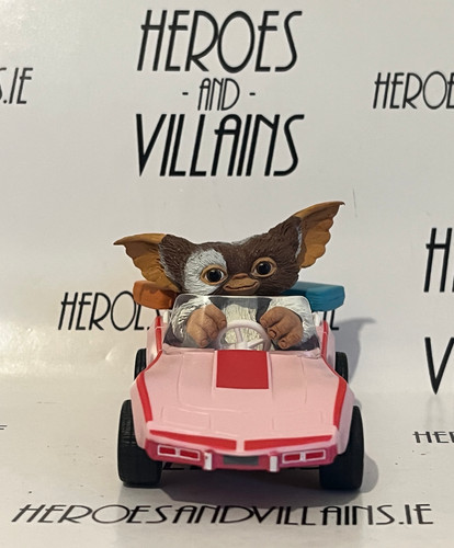 GREMLINS GIZMO MOGWAI IN BARBIE TOY CAR (NECA 2023) | Heroes and Villains