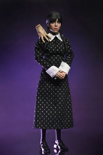 PRE-ORDER: WEDNESDAY CLASSIC DRESS WEDNESDAY ADDAMS CLOTHED FIGURE ...