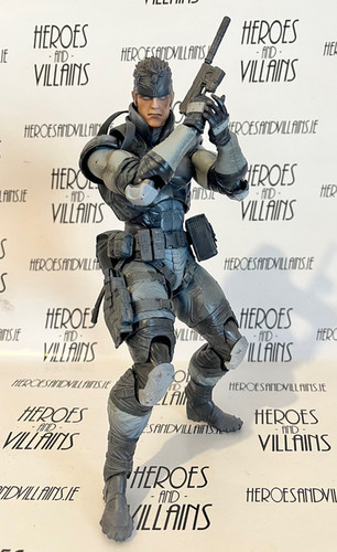 PLAY ARTS METAL GEAR SOLID 25TH ANNIVERSARY SOLID SNAKE (SQUARE ENIX ...