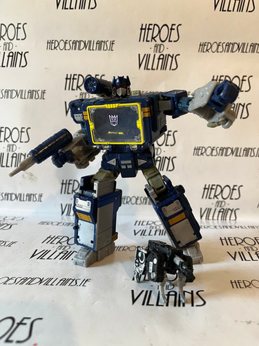 TRANSFORMERS WFC NETFLIX VOYAGER DECEPTICON SOUNDWAVE (HASBRO 2020 ...