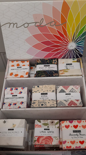 Mini Charm Pack | Common Thread Sewing