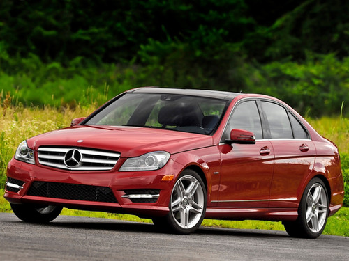 Mercedes Benz W204 Front Windshield W/Rain Sensor & Camera | ElTholathy ...