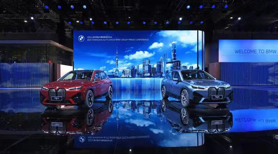 BMW iX攜手全新iDrive系統全球首發