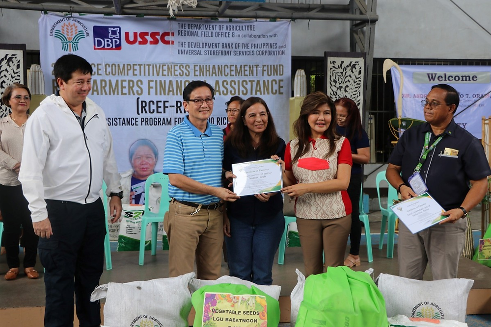 7 LGUs in E. Visayas receive agri aid from DA-8