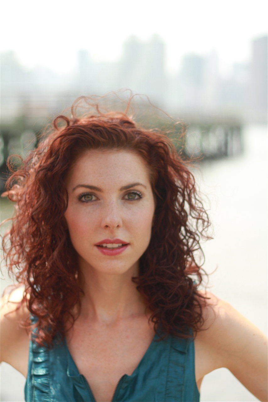 Marla Mindelle - Broadway Actress. Comedienne. Bamboozler.