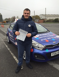 Louise's Driving School | Driving Lessons in Mansfield & Ashfield
