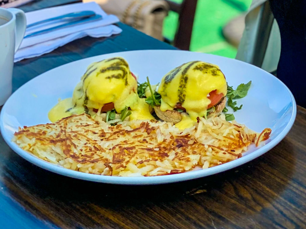 Best Brunch In Fullerton CA- Broken Yolk Cafe