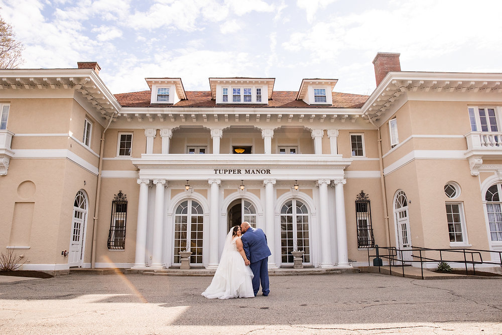 Springtime Wedding at Tupper Manor in Beverly MA with the Cientiannis ...