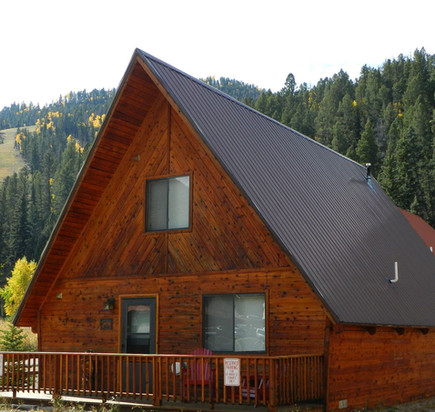 STREAMSIDE VILLAGE CABIN | Red River Vacation R