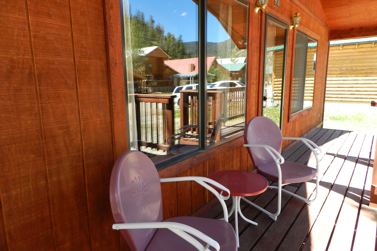 RIVERSIDE CABIN | Home | Red River Vacation Rentals