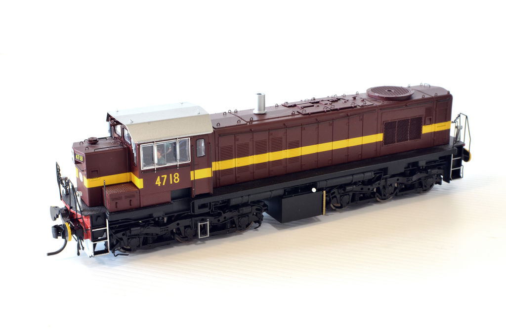 44 / 930 class by TrainOrama