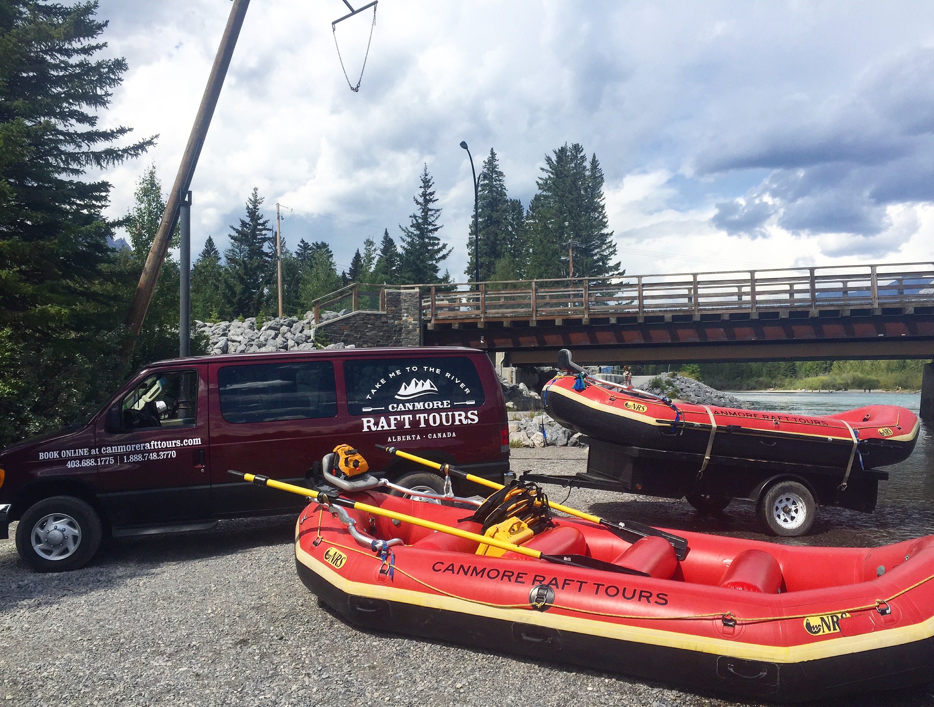 CANMORE RAFT TOURS | Scenic River Floats in the Rockies