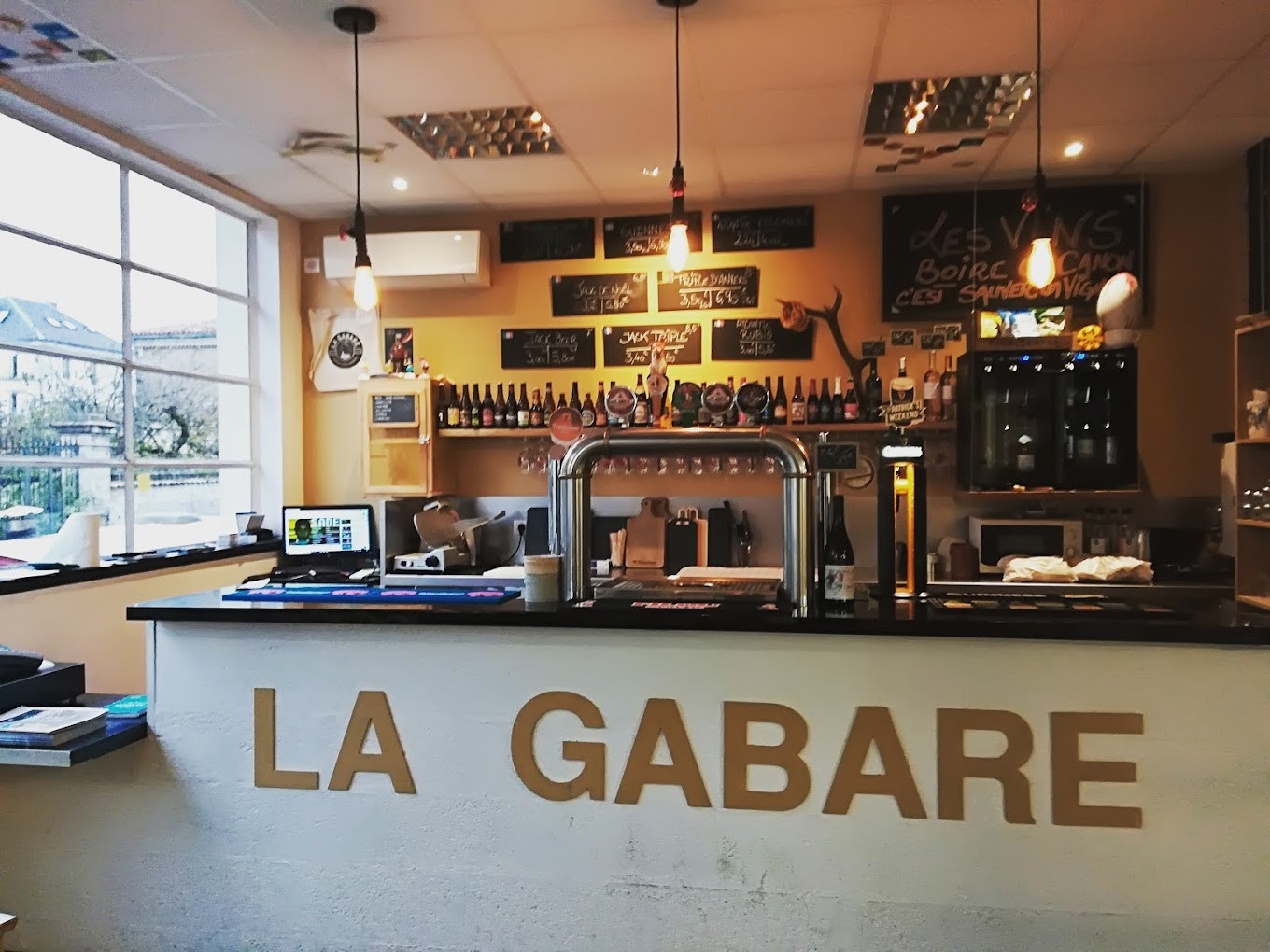 TAPROOM | La Gabare Brasserie des Gabariers