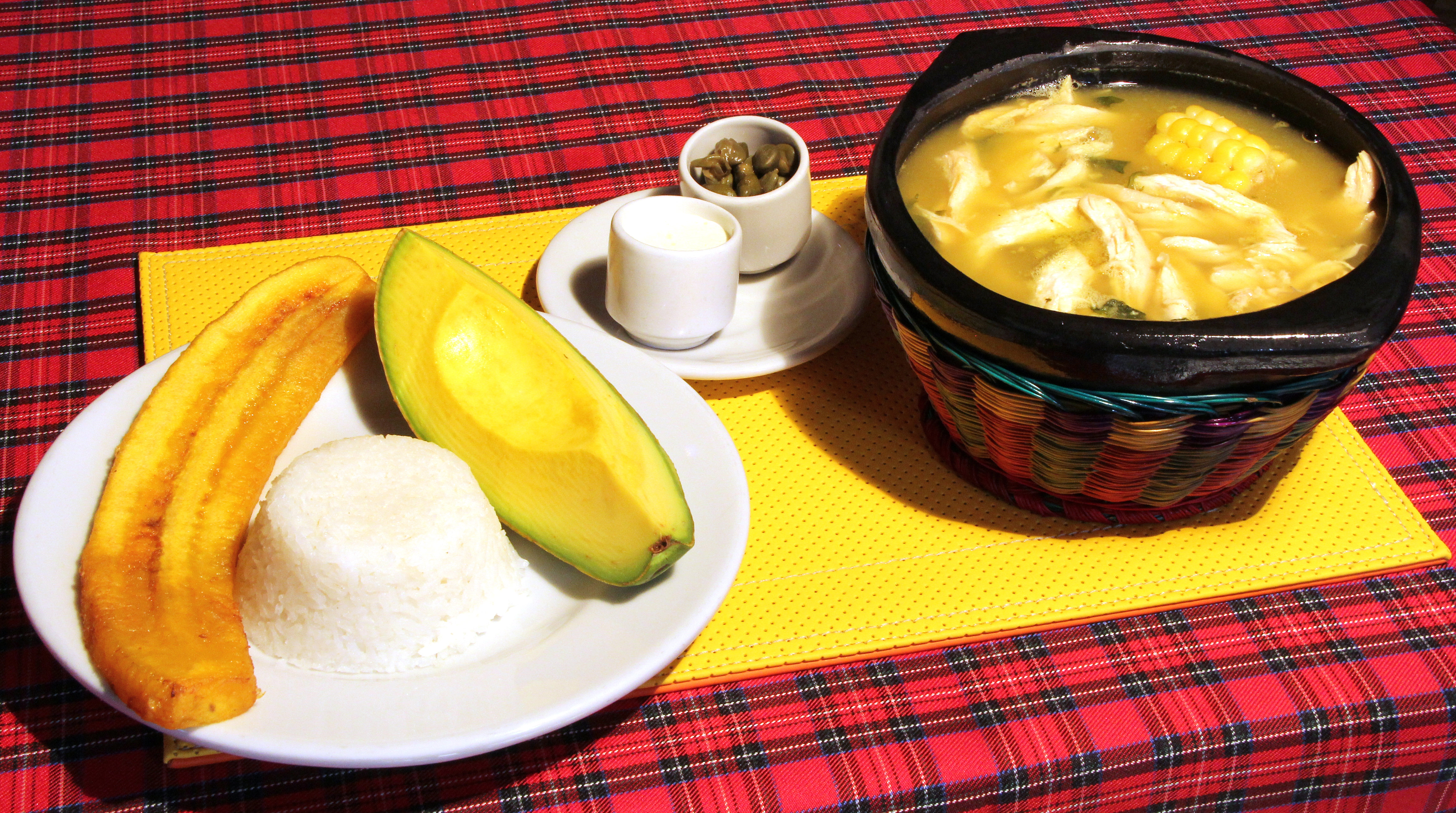 Platos Típicos Colombianos luza