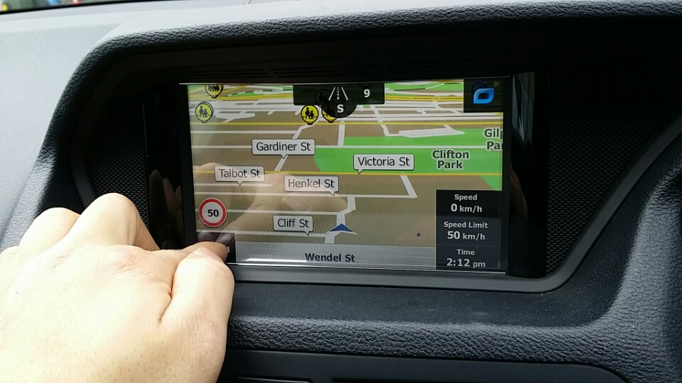 Mercedes Benz Audio 20 GPS Navigation | main