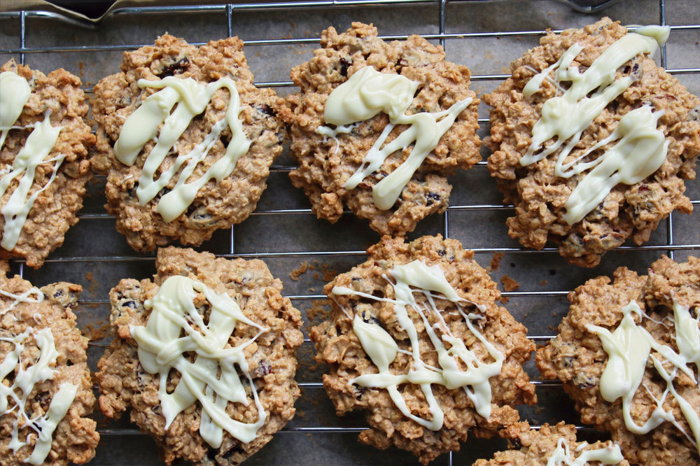 Cashew, Cranberry and White Chocolate Flapjack Cookies