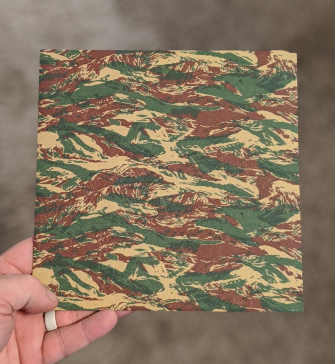 Tiger camouflage - apigaret