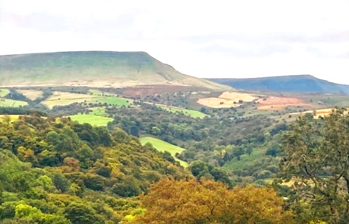 "Hay-on-Wye Views on Cusop Hill': Valleys, Forests, and Panoramic Views ...