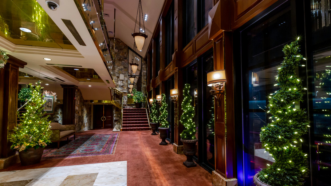 Lobby Photo Gallery | Crest Hollow Country Club