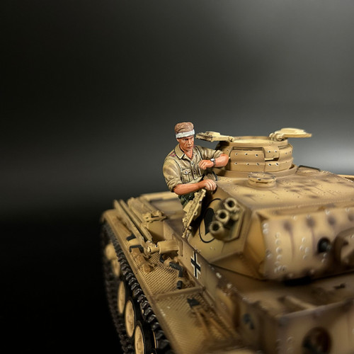 War Park AK003 DAK Panzer III Tank Crew with Head Bandage | Toy Soldier ...