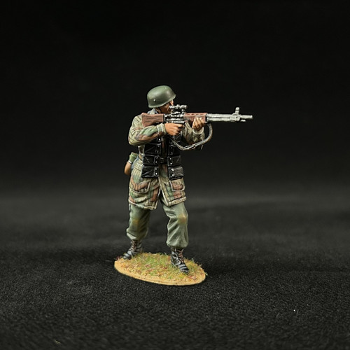 War Park NO039 Fallschirmjäger FG42 Rifle Shooter | Toy Soldier Galleria