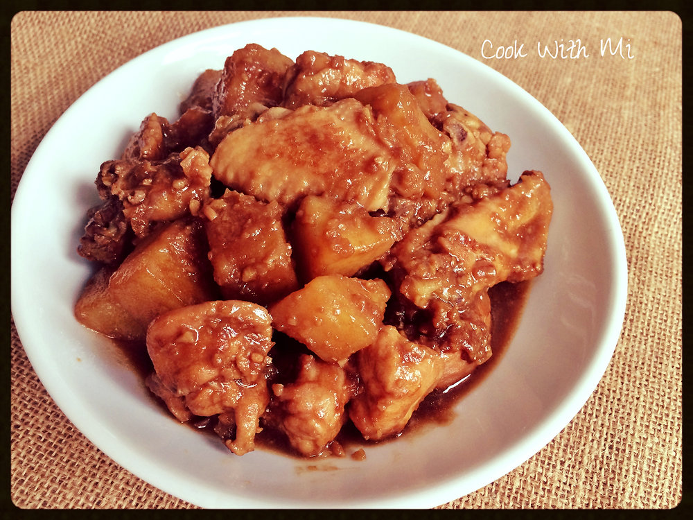 Nyonya Ayam Pongteh (Stewed Chicken with Potatoes Nyonya Style)