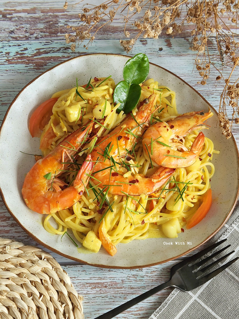 Spicy Tumeric Coconut Milk Seafood Spaghetti (Spaghetti Masak Lemak ...