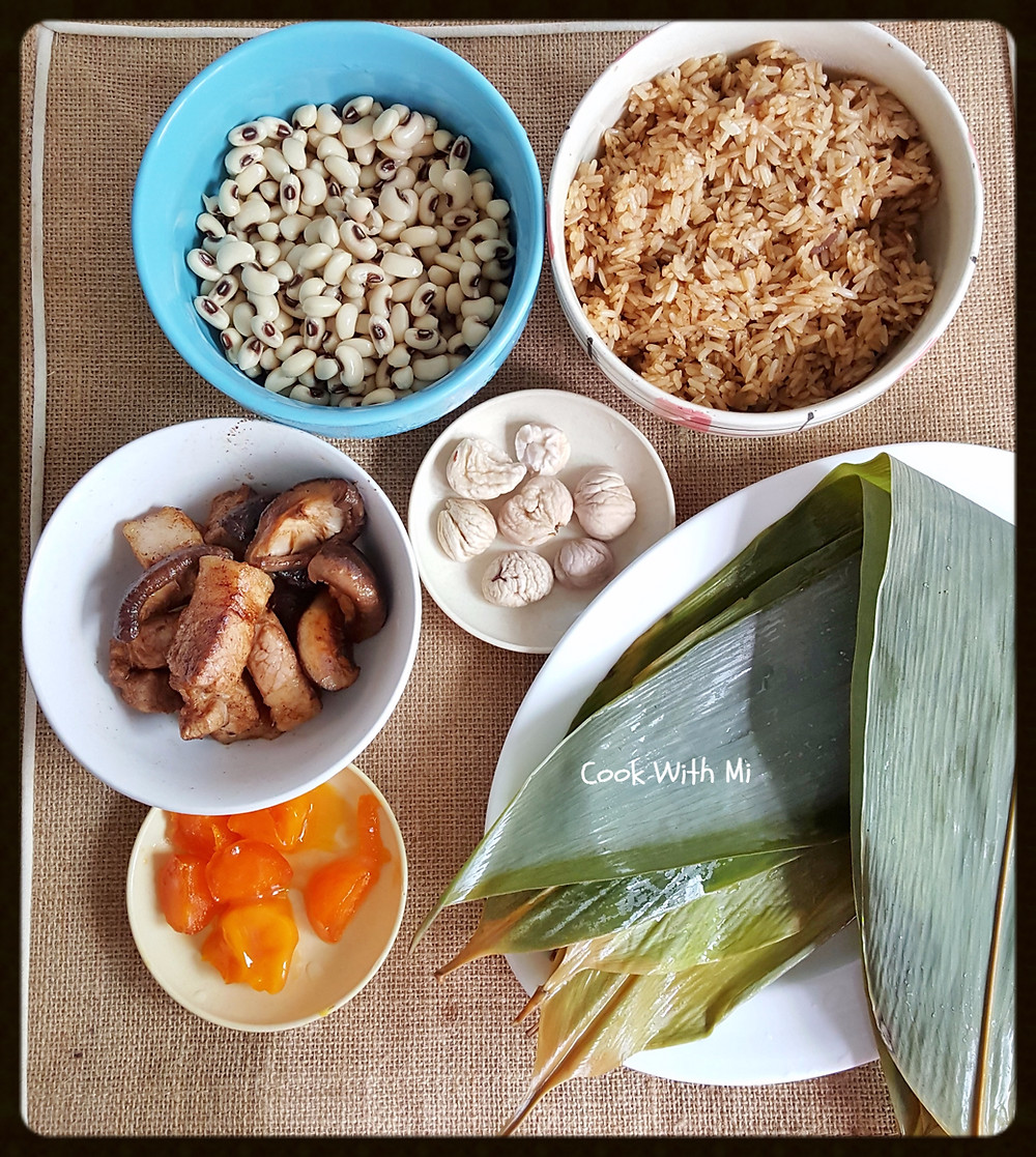 Cantonese Glutinous Rice Dumplings (Bak Chang)
