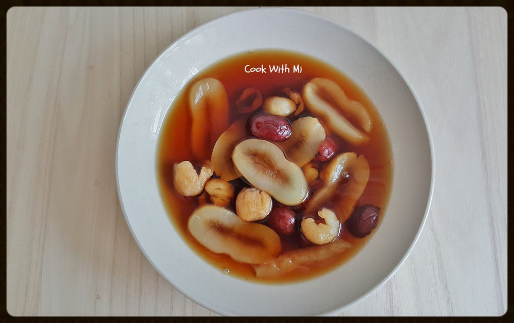 Sea Coconut with Longan Dessert