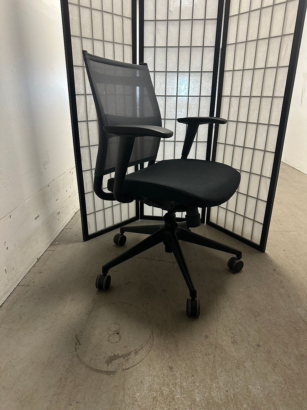 SitOnIt "WIT" Chair | SUITE•SEAT