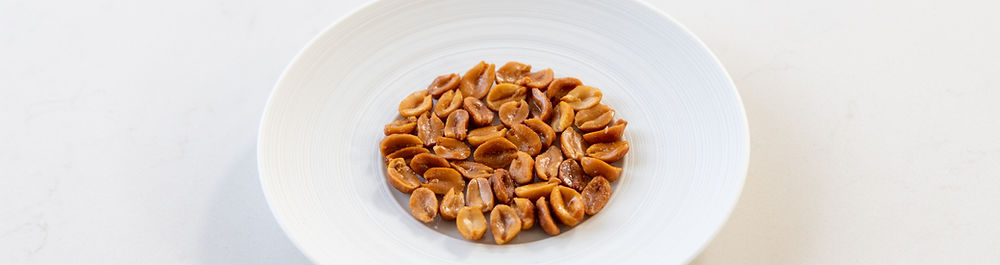 Caramelized peanuts
