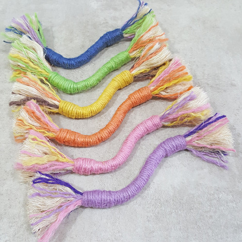 Bendy Wiggle Stick Pounce & Chew Toy for Cats | Nature's Goodies