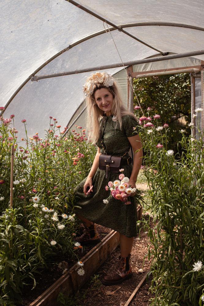 KITTEN GRAYSON - KITTEN GRAYSON FLOWERS